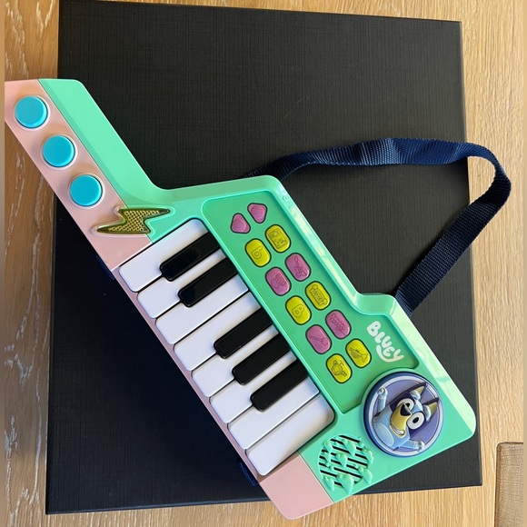vtech | Toys | Like New Vtech Blueys Piano Keytar | Poshmark